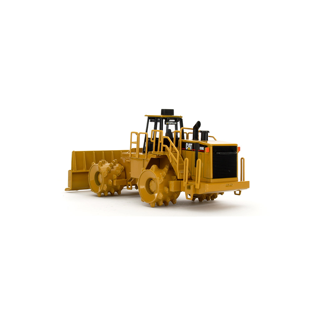 CAT 836G Landfill Compactor 55074 2 - Cat® Diecast Scale Models