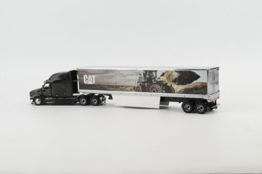 1:50 Peterbilt® 579 Ultra Loft Tractor with Next Gen Excavator Mural ...